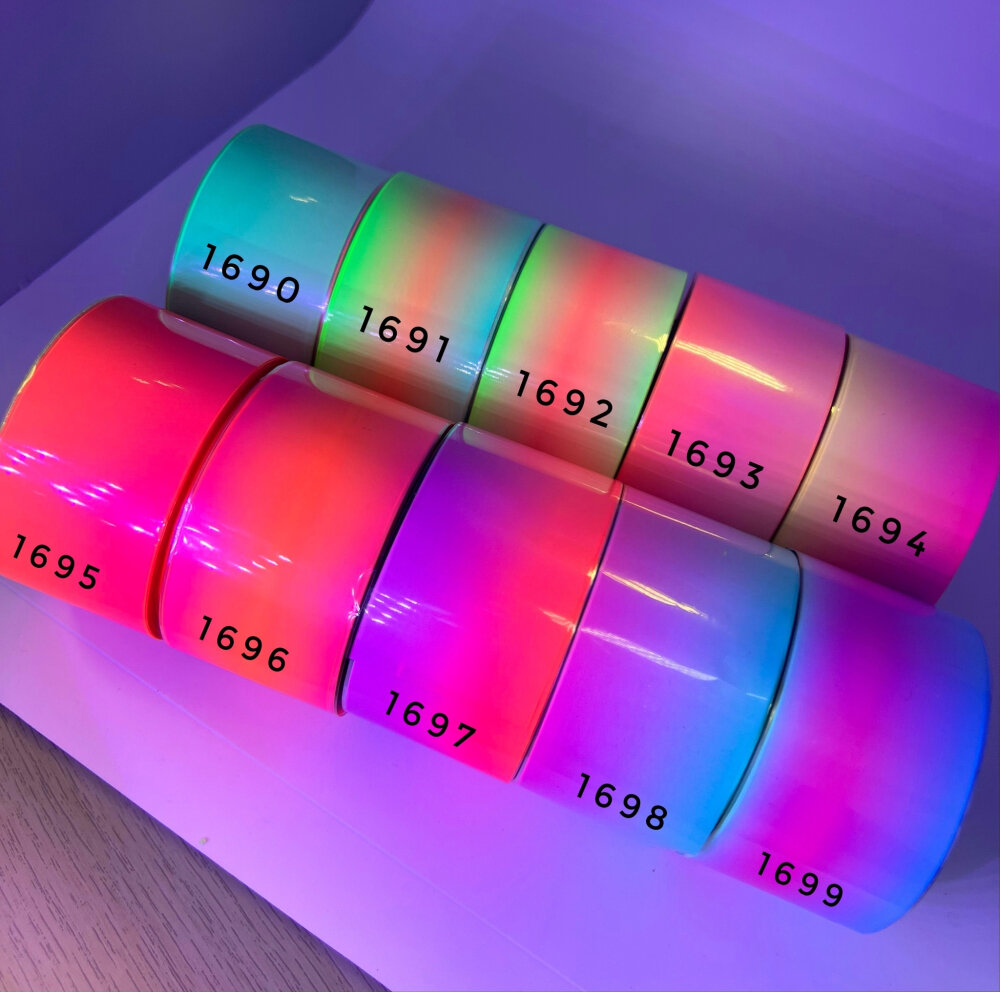 Фольга переводная Zoo Nail Art №1697 Неон 4*50 см