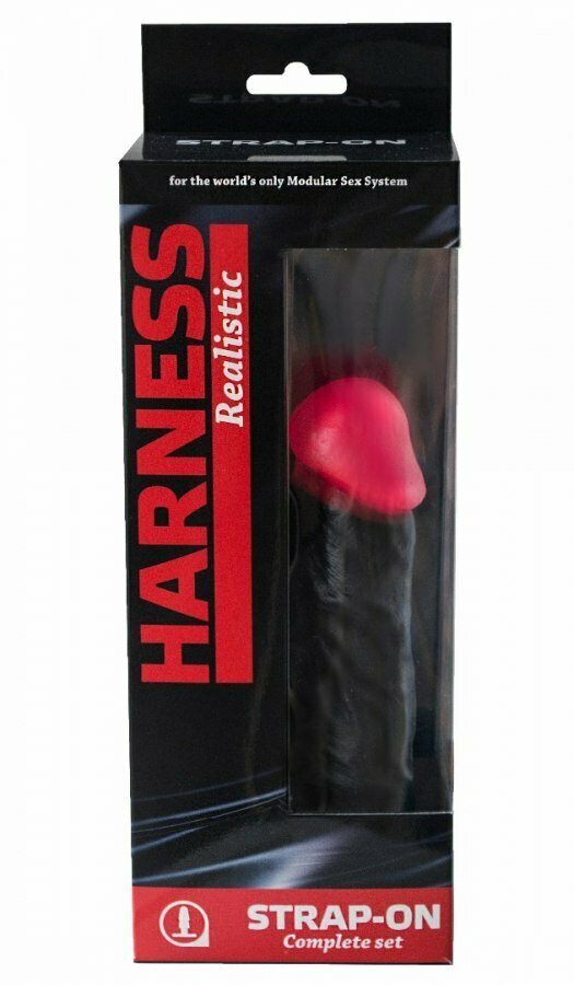 Страпон с трусиками Harness Realistic 17,8 см