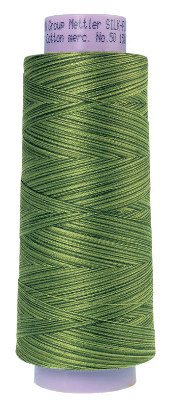 Нить для машинного квилтинга SILK-FINISH MULTI COTTON 50 1372 м Amann Group 9090-9818