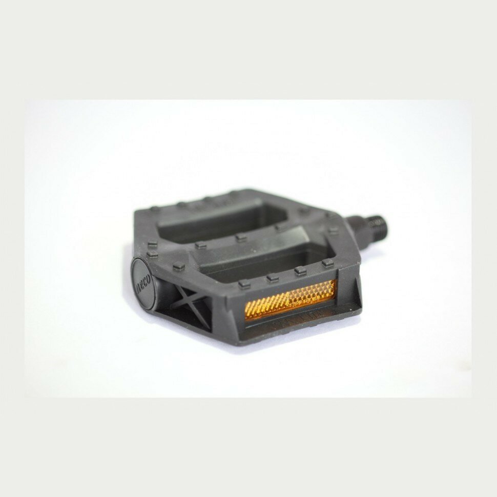 Педали NECO WP401 112x100 мм пластик, широкая платформа, насыпные подшипники, черные, ось 9/16 для велосипеда