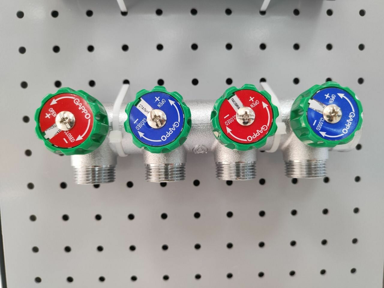 Коллектор регулирующий евроконус ВР-НР Гаппо G1002.04 1"х3/4"х 4 вых