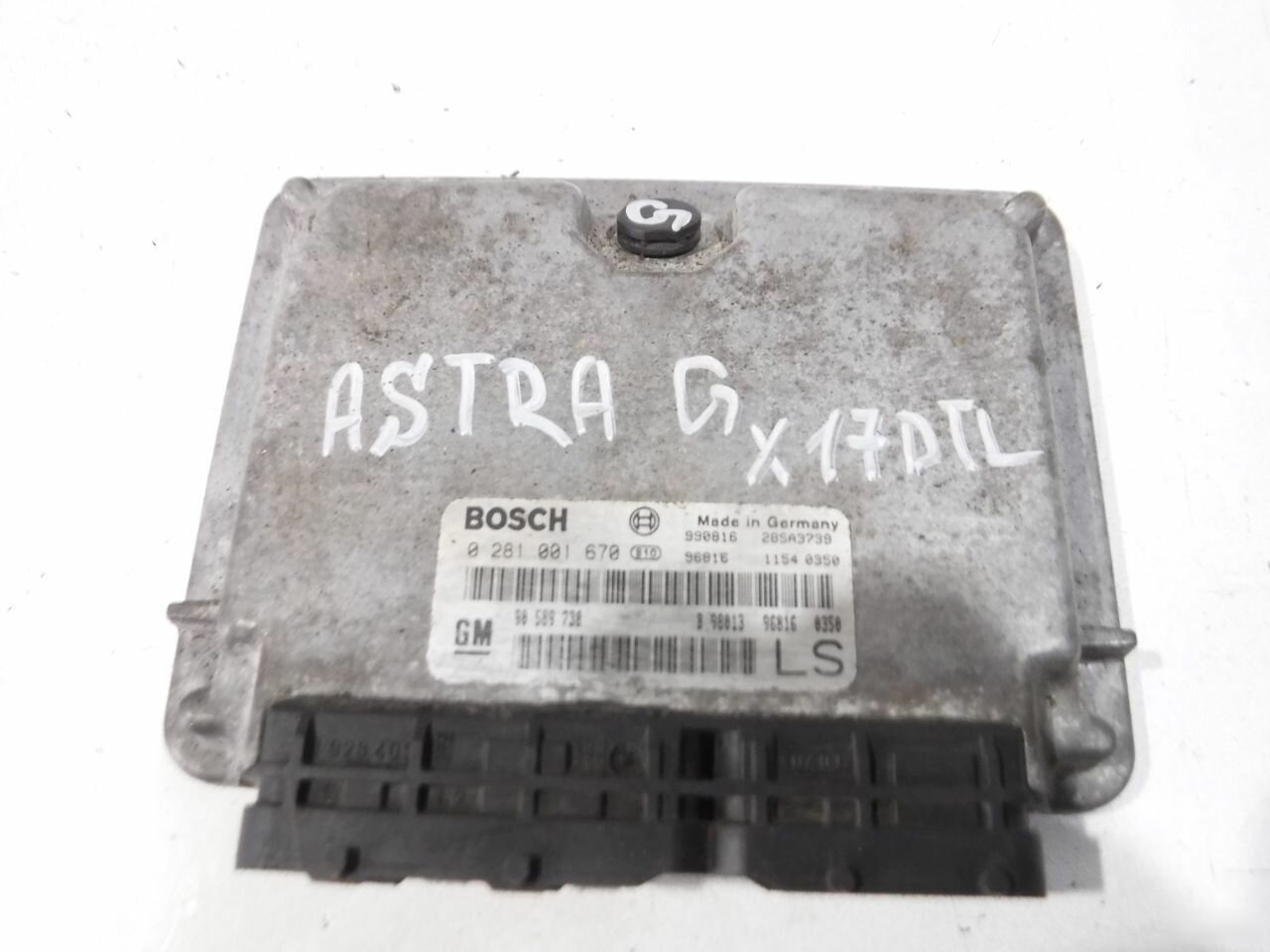 Блок управления двигателем Opel Astra G (1998—2009) 90589738