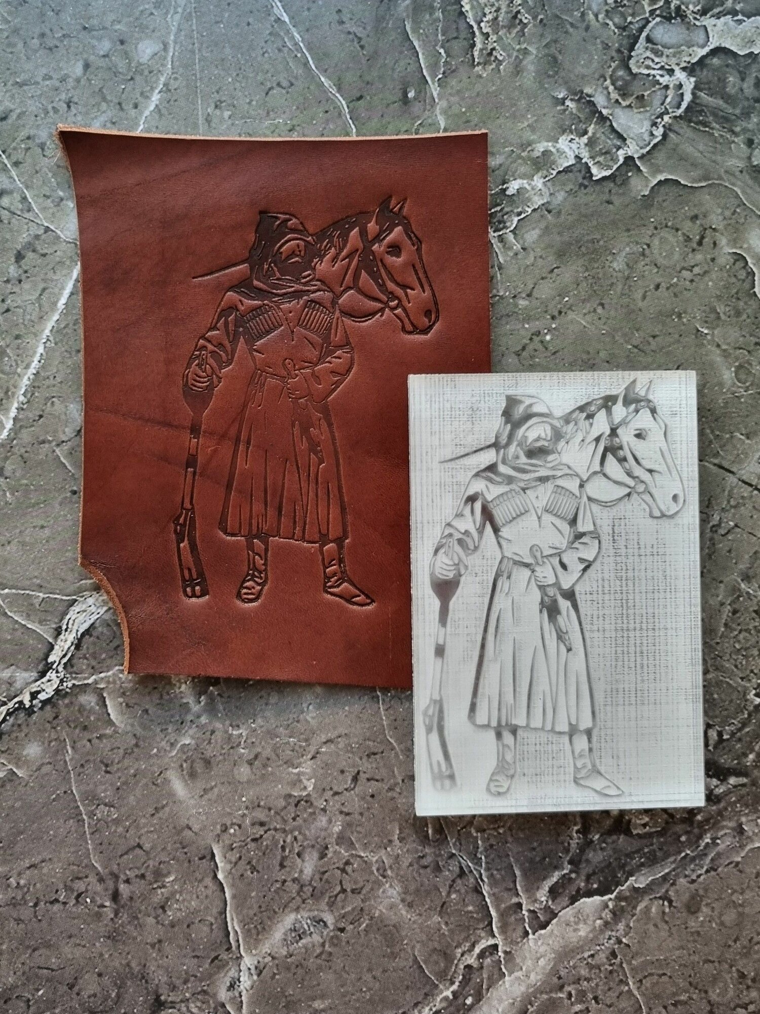 Акриловое клише для тиснения по коже. Подходит для изготовления и оформления обложек .