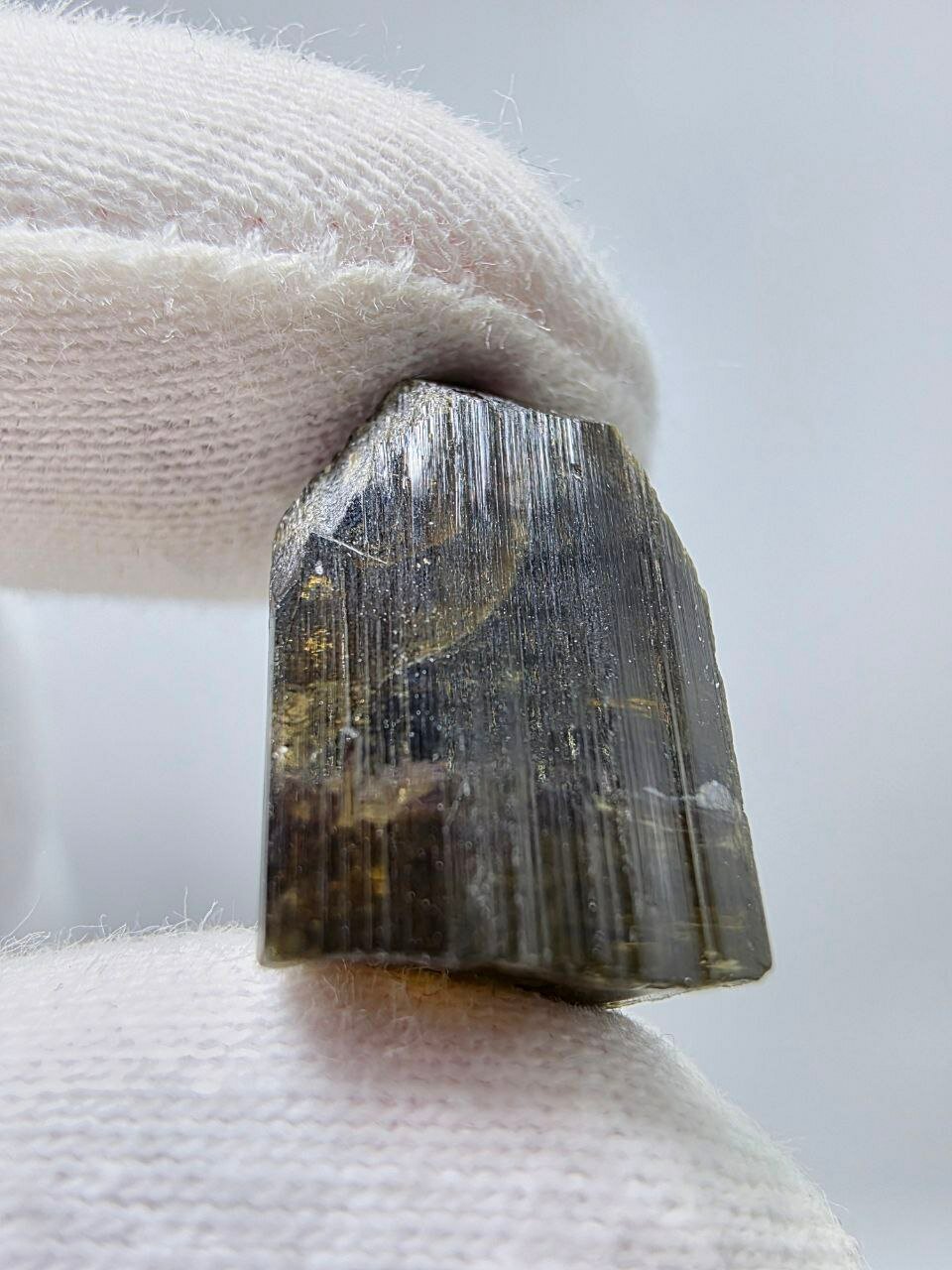 Кристалл турмалина 18 мм, 4.65 г.