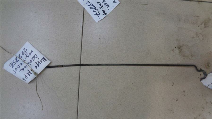 Держатель капота от Mazda MPV LW 1999-2006