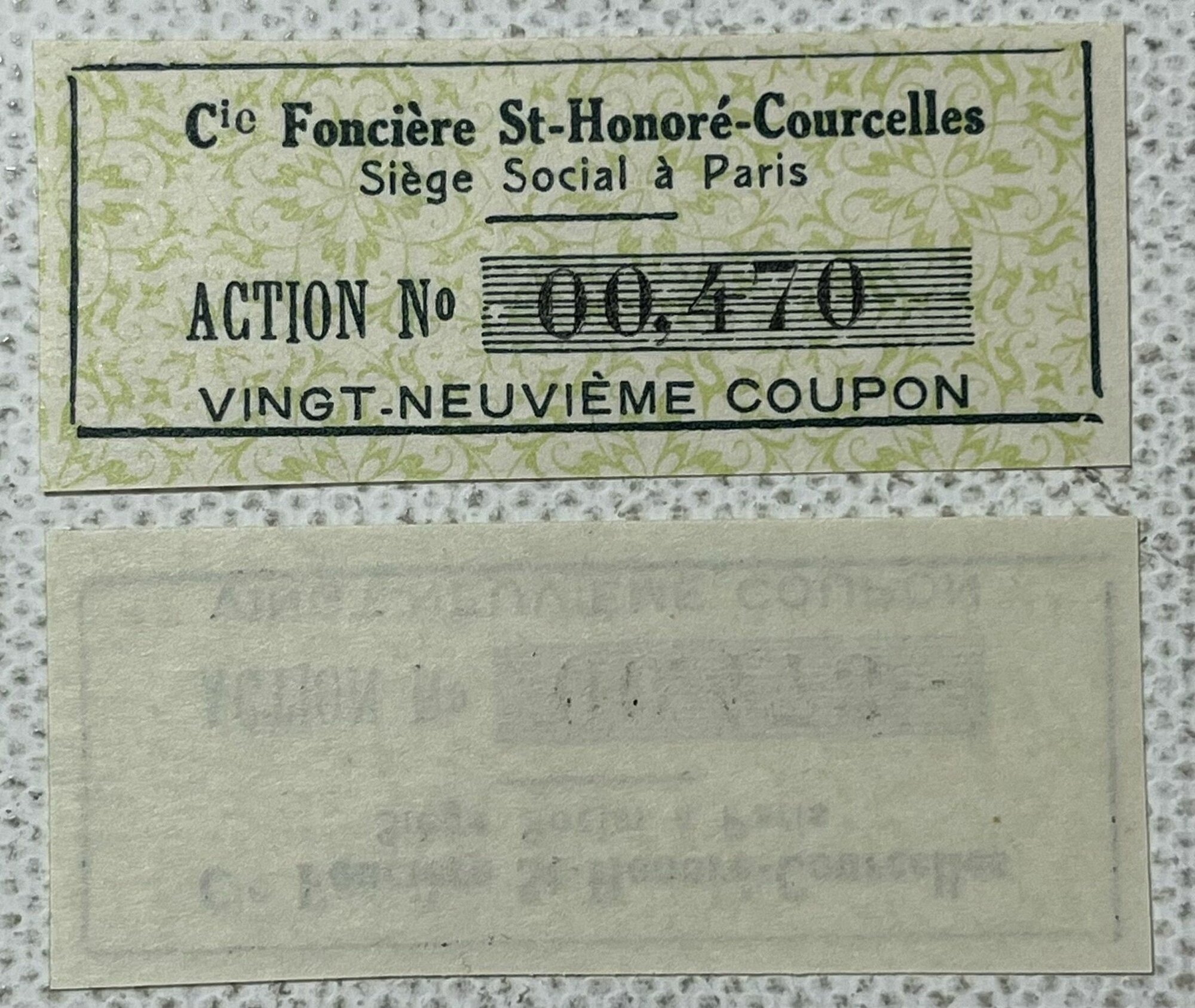 Купон от акции. Главный офис в Париже St-Honor-Courcelles