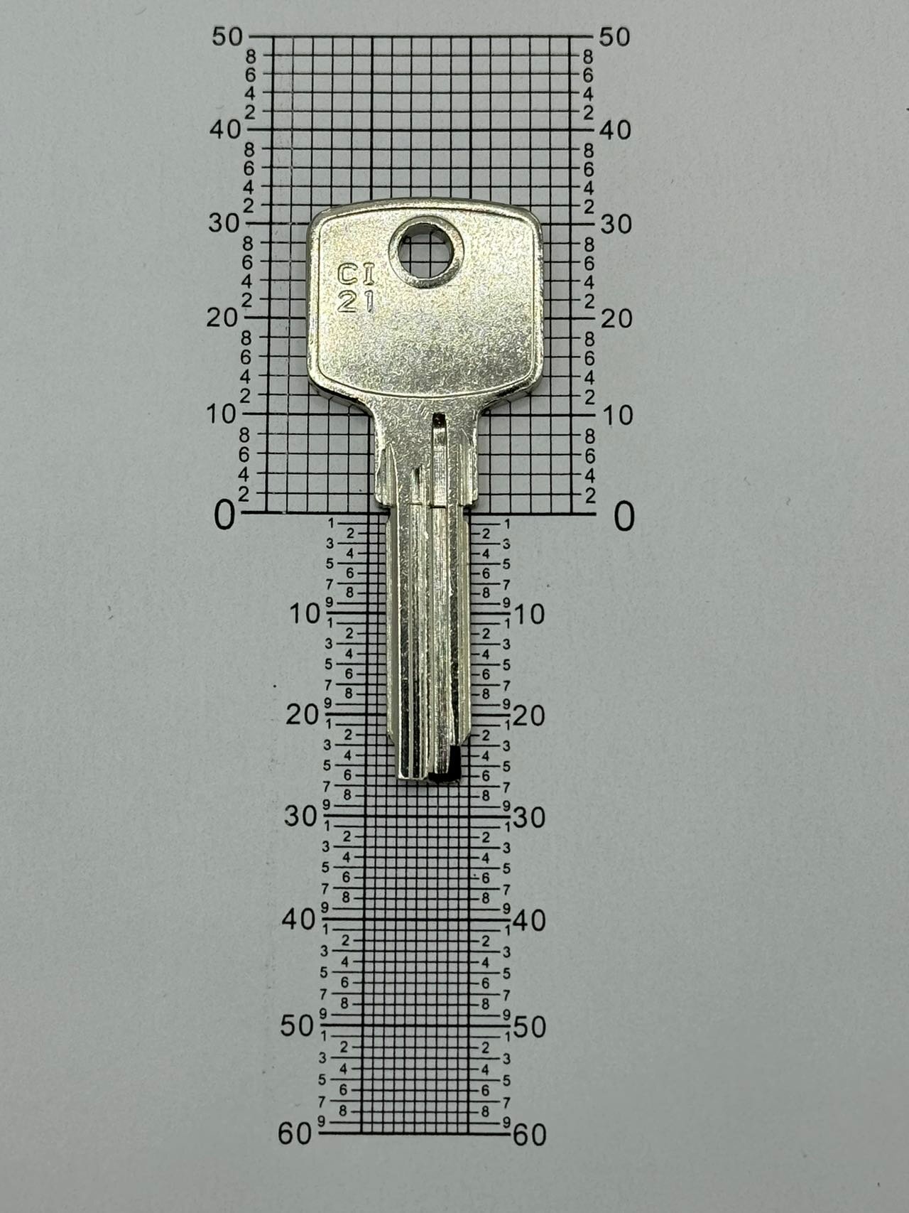 Вертикальный ключ CI21_C24L/C28L/C24/C28_CS62/CS144_CS60 Cisa S. p. A,100шт