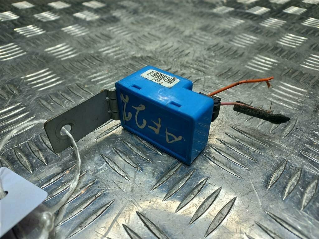 Реле Б/У для Hyundai GETZ I (2002—2005) I рестайлинг (2005—2011) 968301C510