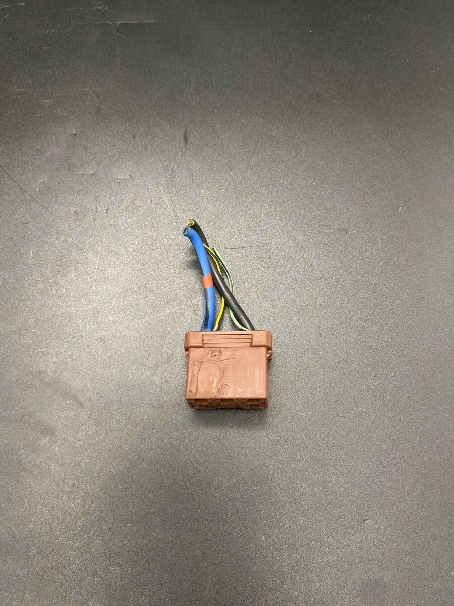 Разъем (фишка) реостата Контрактный Honda