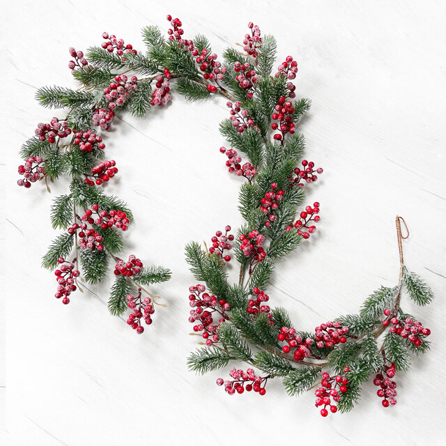 Хвойная гирлянда с ягодами заснеженная в блестках Red Berry 180 см, литая 100%, TreeDeLuxe, 89174