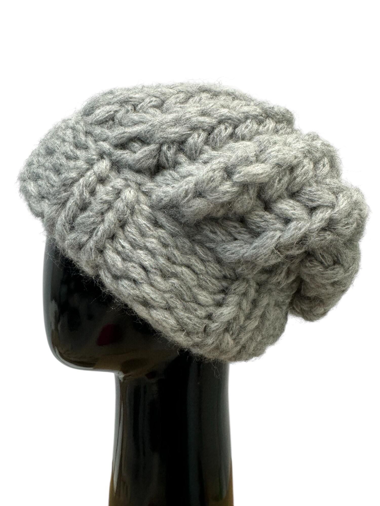 Шапка-бини для женщин