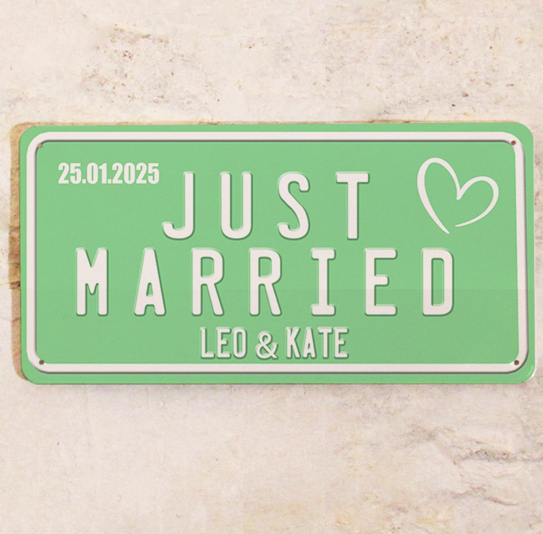 Свадебный автономер Just Married, с именами жениха и невесты и датой свадьбы, металл, 15х30 см.
