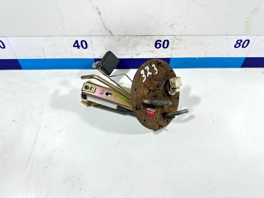 Насос топливный Mazda 323 BA B6BF1335Z