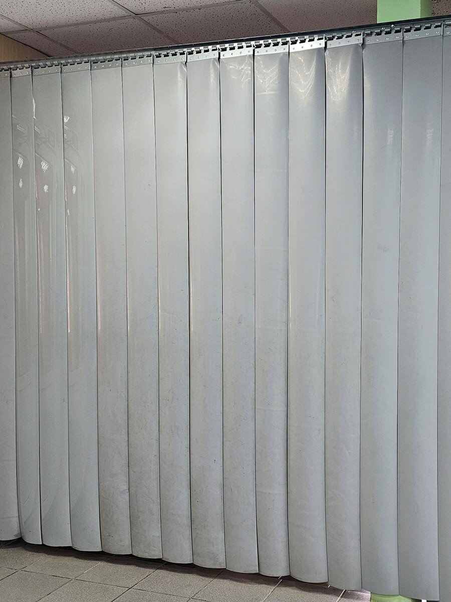 ПВХ завеса Готовый комплект для дверных проемов. Серая непрозрачная Ширина 1.5 м. Длина 2 м.