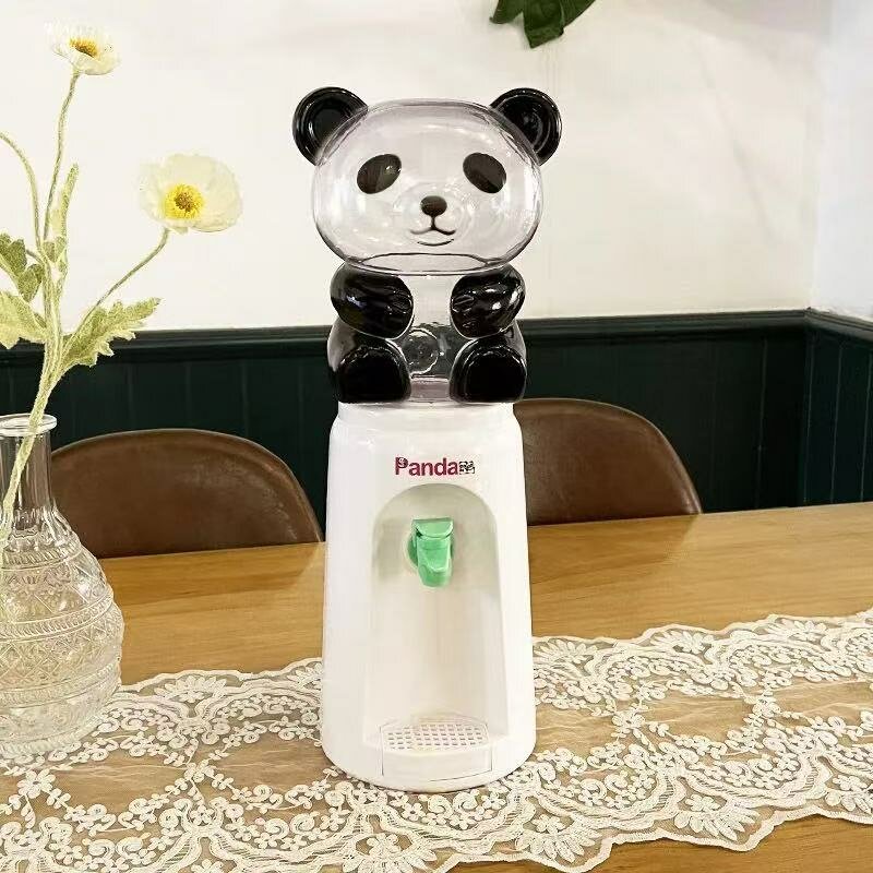 Hello Kitty Диспенсер для воды 2000 миллилитров.