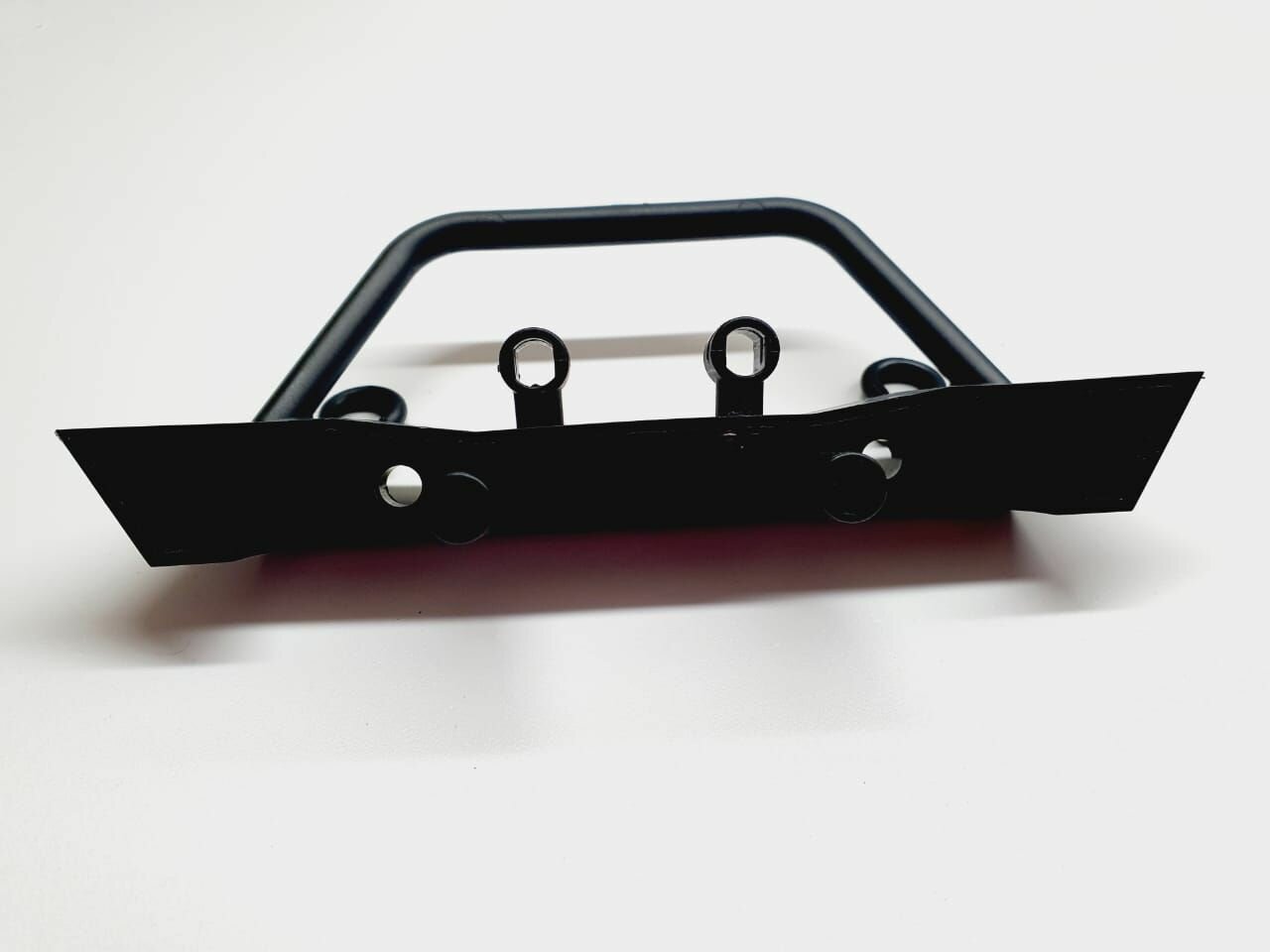 Передний бампер Axial AX80125 р/у модель в сборе с проушинами, запчасти, тюнинг Аксиал Рубикон АХ80125