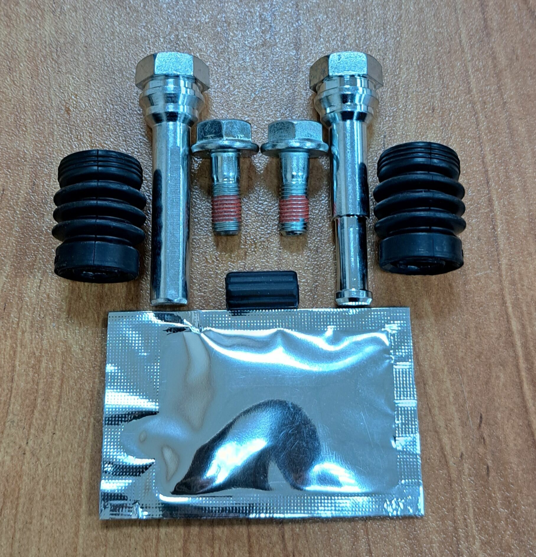 X80B0030ВТ Ремкомплект направляющих заднего тормозного суппорта применим к OPEL Astra, CHEVROLET