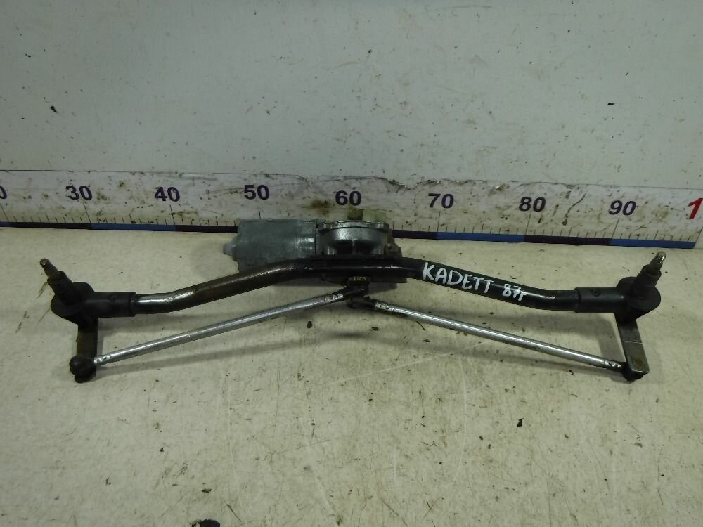 Трапеция стеклоочистителей Opel Kadett E 90239765