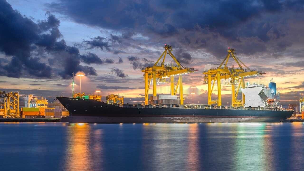 Картина на холсте 60x110 LinxOne "Ship shipyard dusk industrial" интерьерная для дома / на стену / на кухню / с подрамником