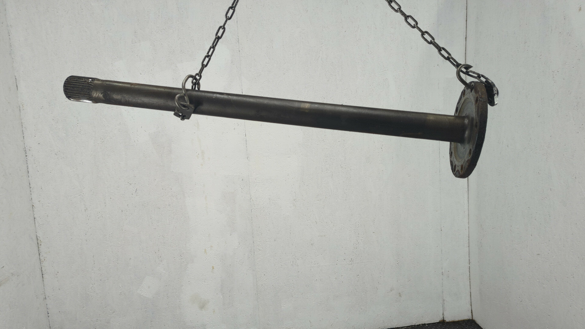 Полуось (вал, шрус) левая задняя Man 4-Serie TGA Б/У