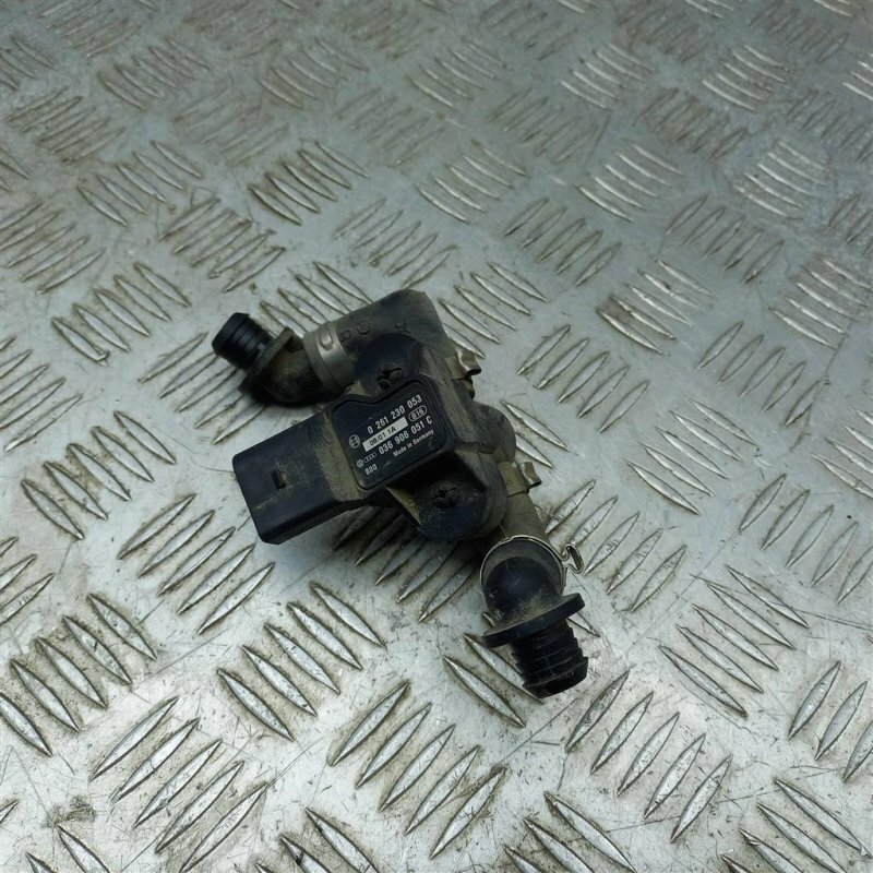 Б/У Датчик абсолютного давления Audi A6 C5 / Ауди A6 C5 2.7 AZA 230Л.С. 2001