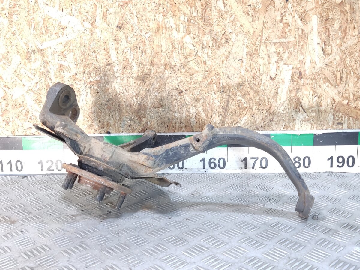 Кулак поворотный передний левый MAZDA 6 GG GJ6A33030