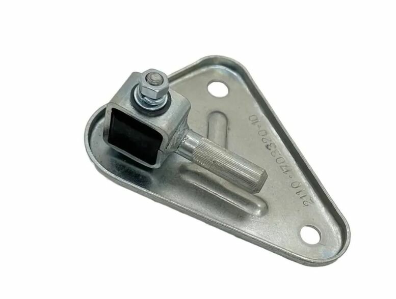 Кронштейн крепления реактивной тяги КПП ВАЗ 2170 Приора в сборе