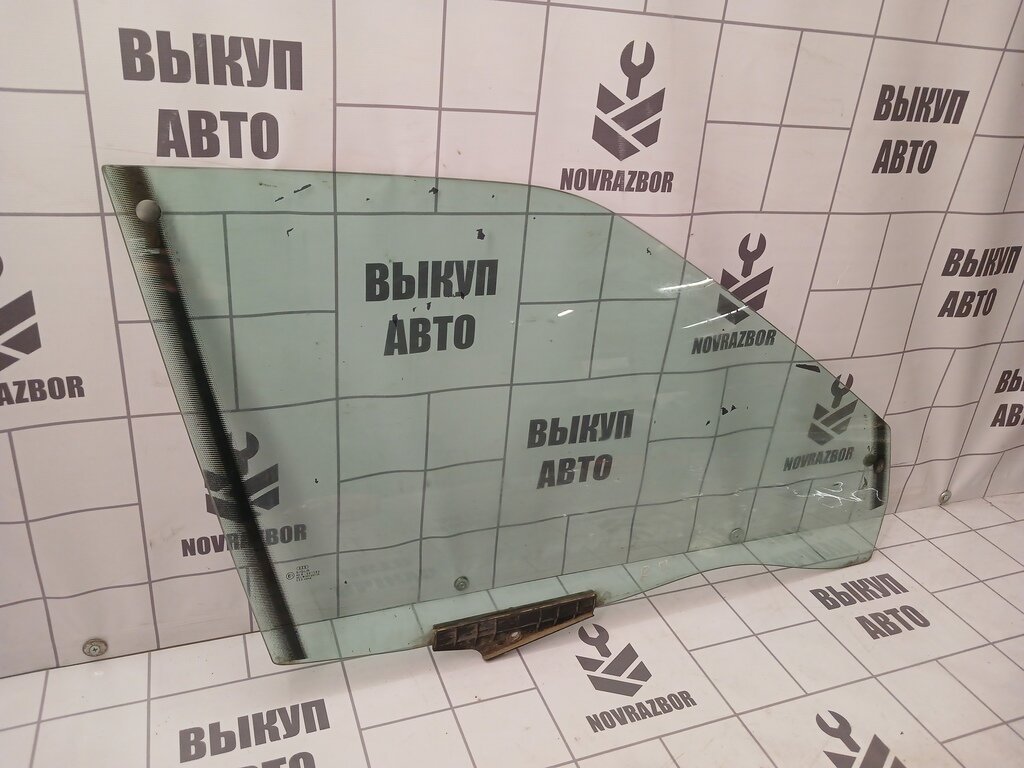 Стекло двери передней правой Audi 80 90 B3 86-91