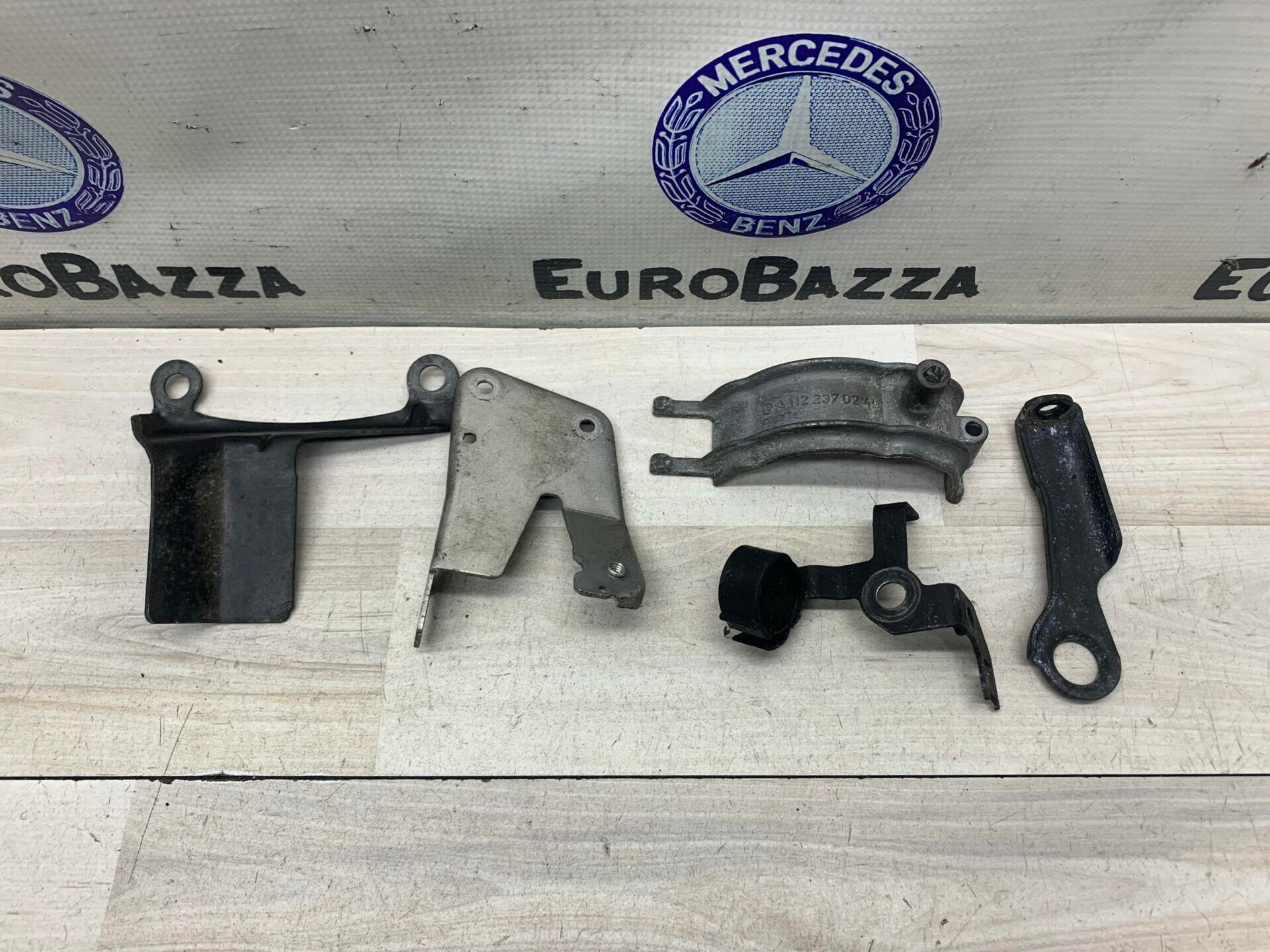 Крепления двигателя Mercedes М112 A1122370240