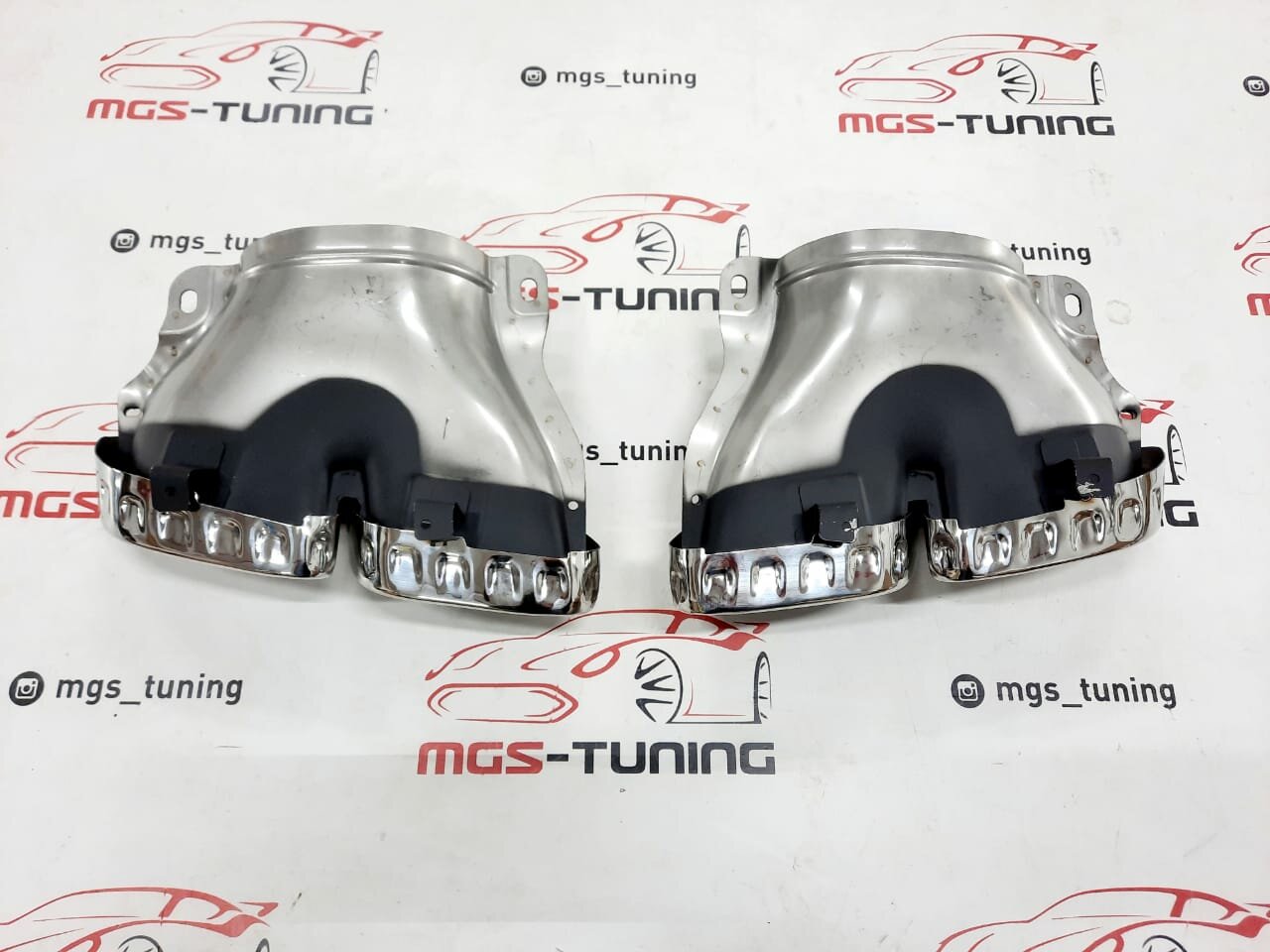 Насадки на выхлоп в стиле 63 AMG хром V167/X167