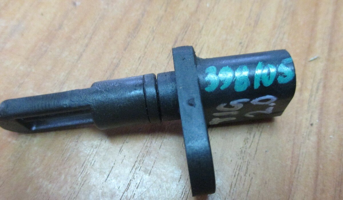 Датчик температуры воздуха Tiguan Volkswagen 06B905379D