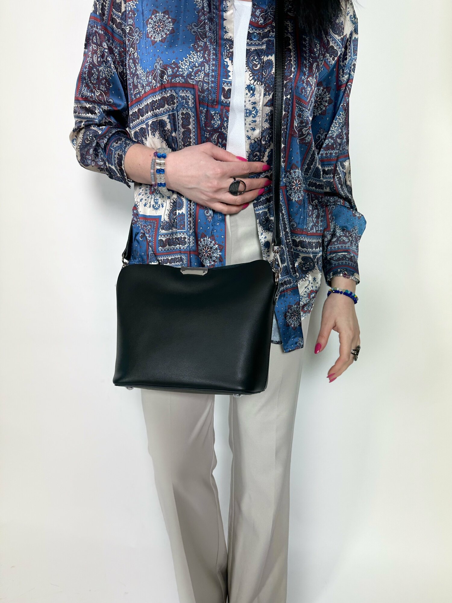 Сумка кросс-боди Сумка из натуральной кожи на клапане