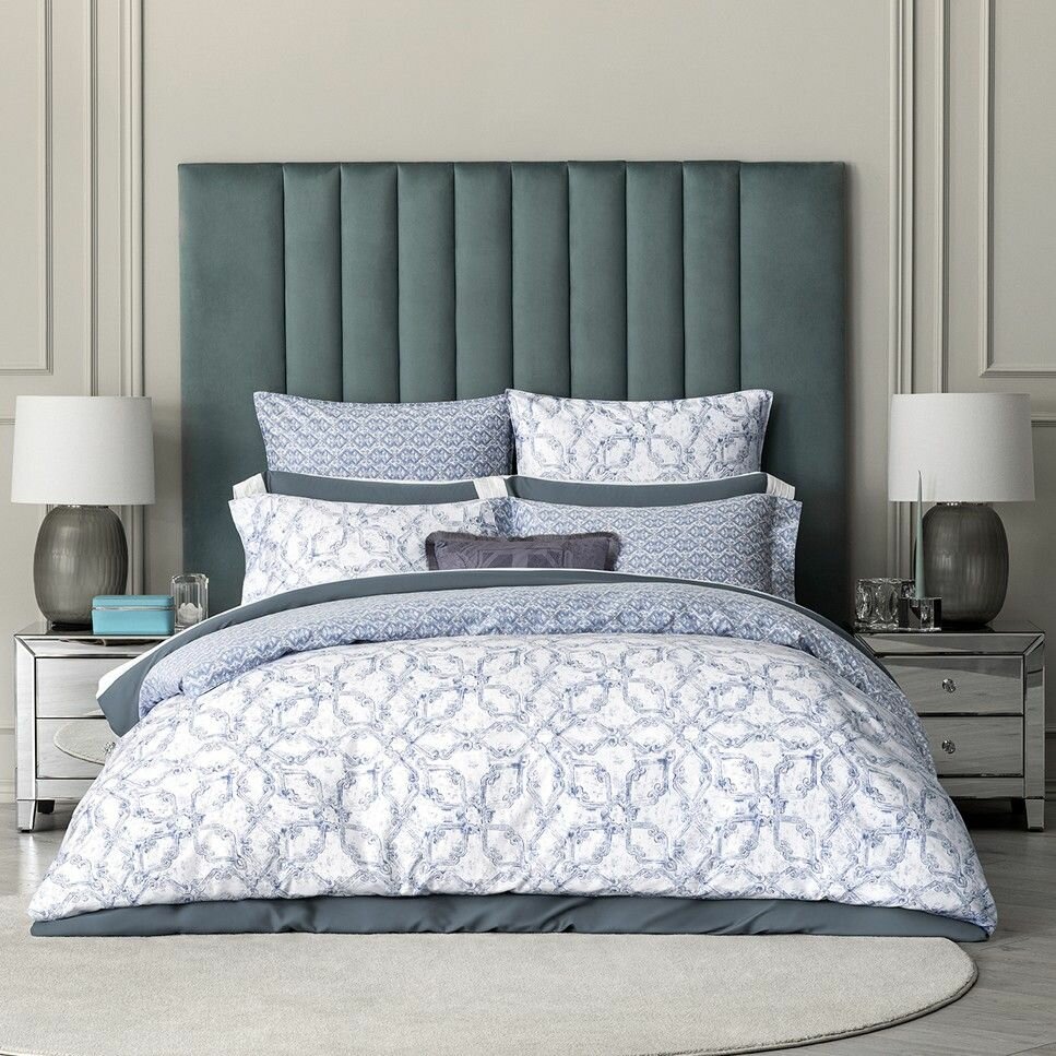 Togas Комплект постельного белья семейный "Блюнари" 145x200-2/240x270/50x70-2 сатин, хлопок