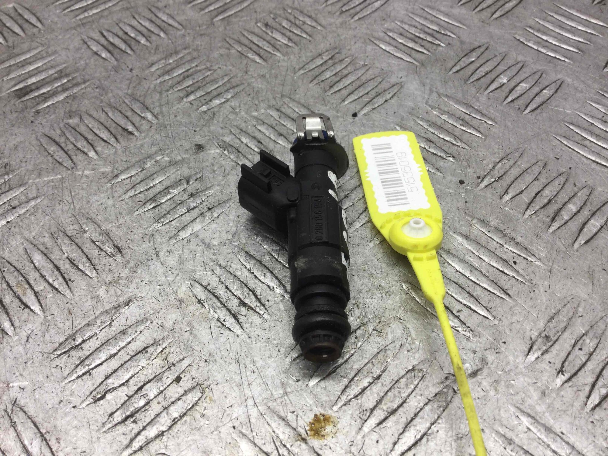 Б/У Форсунка Ford Focus 2 поколение (2005-2008) 2009 г.