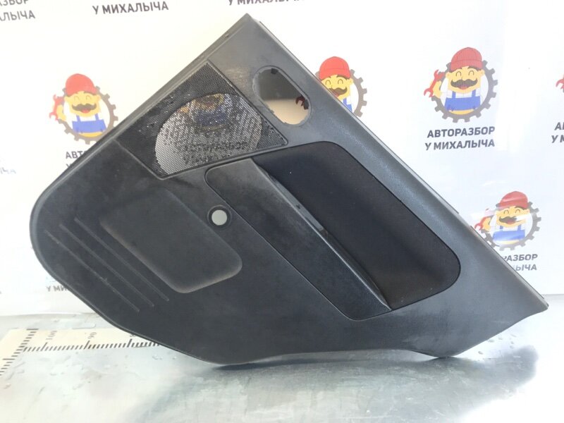 Обшивка двери задняя правая Ford Fusion CBK 2N11N27406A