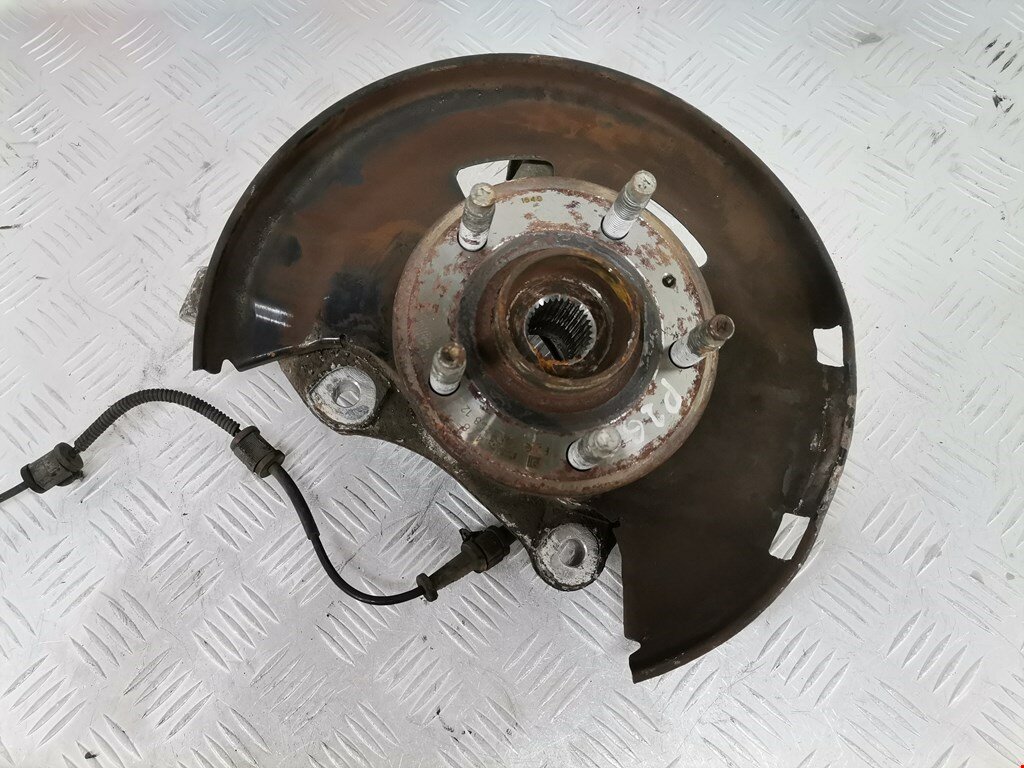 Ступица (кулак цапфа) передняя левая Opel Astra J 13319480 арт. 1643481
