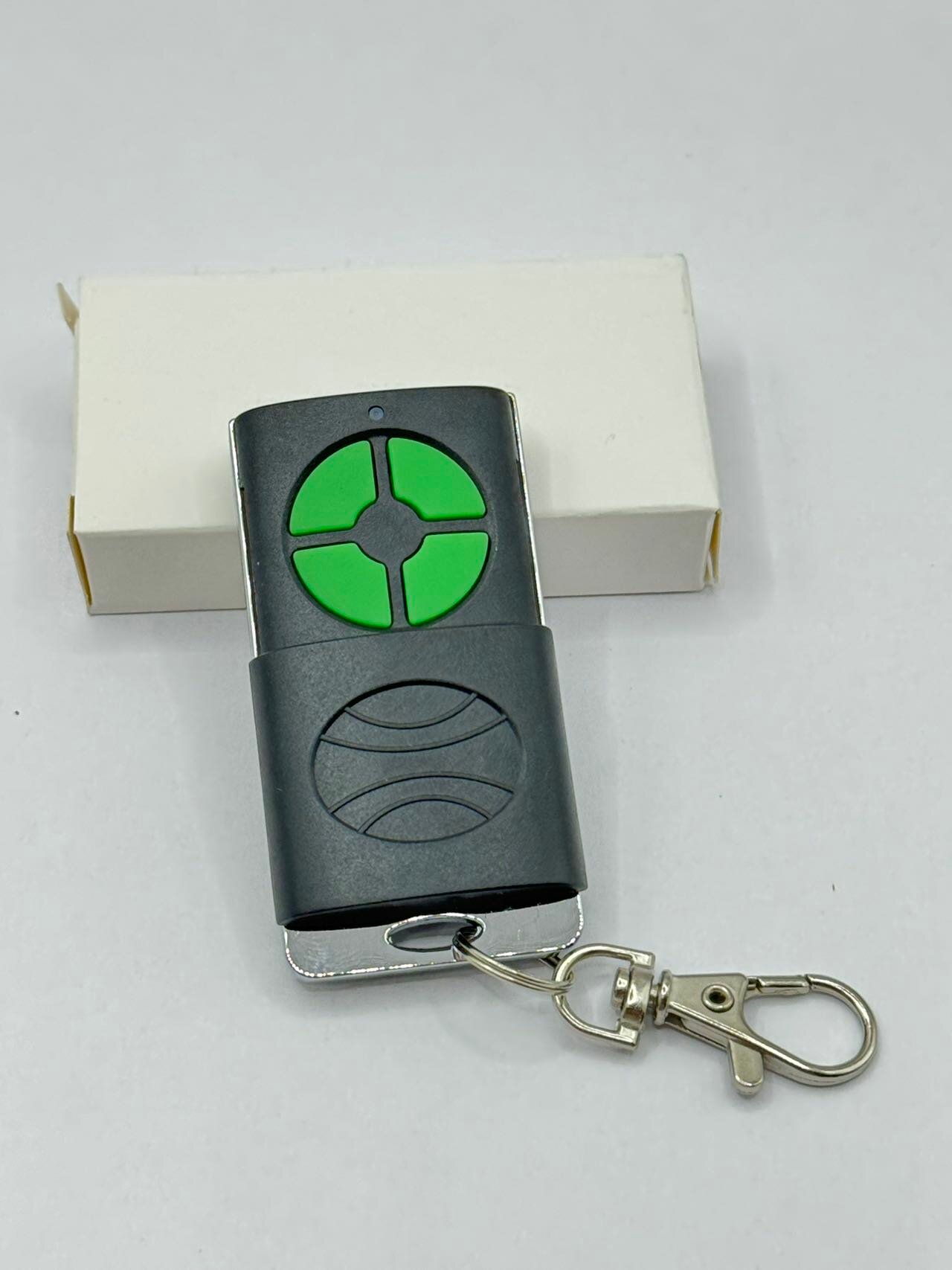 Пульт универсальный Apollo NEW 433 МГц YET2168-D5 Зеленый 1 шт.