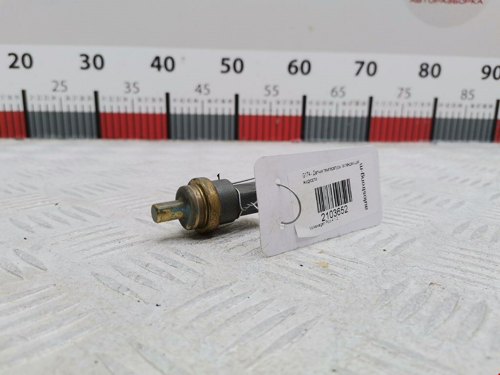 Датчик температуры охлаждающей жидкости Volkswagen Polo 4 06A919501A арт. 2103652