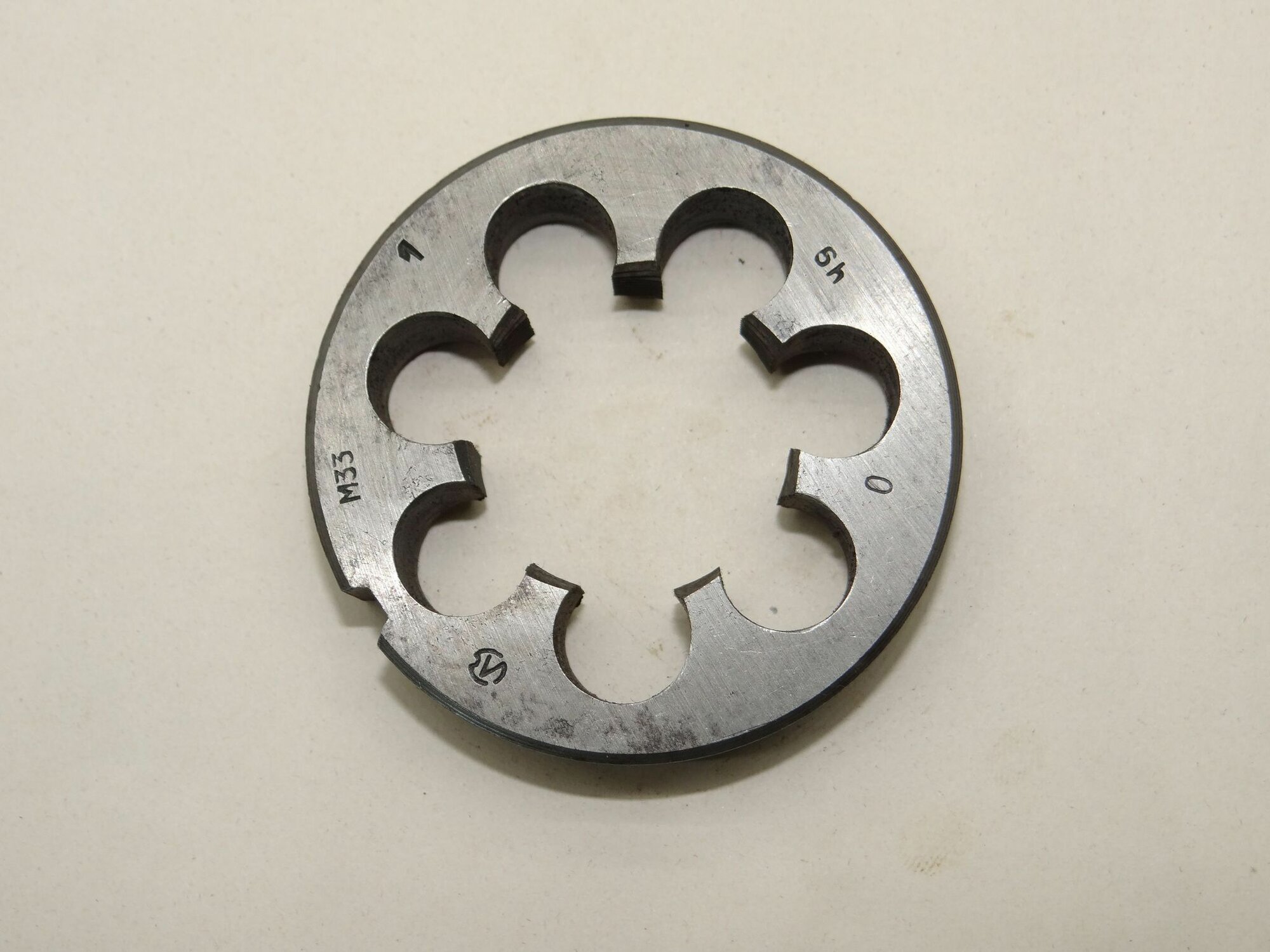 Плашка М33х1 6h d 65мм