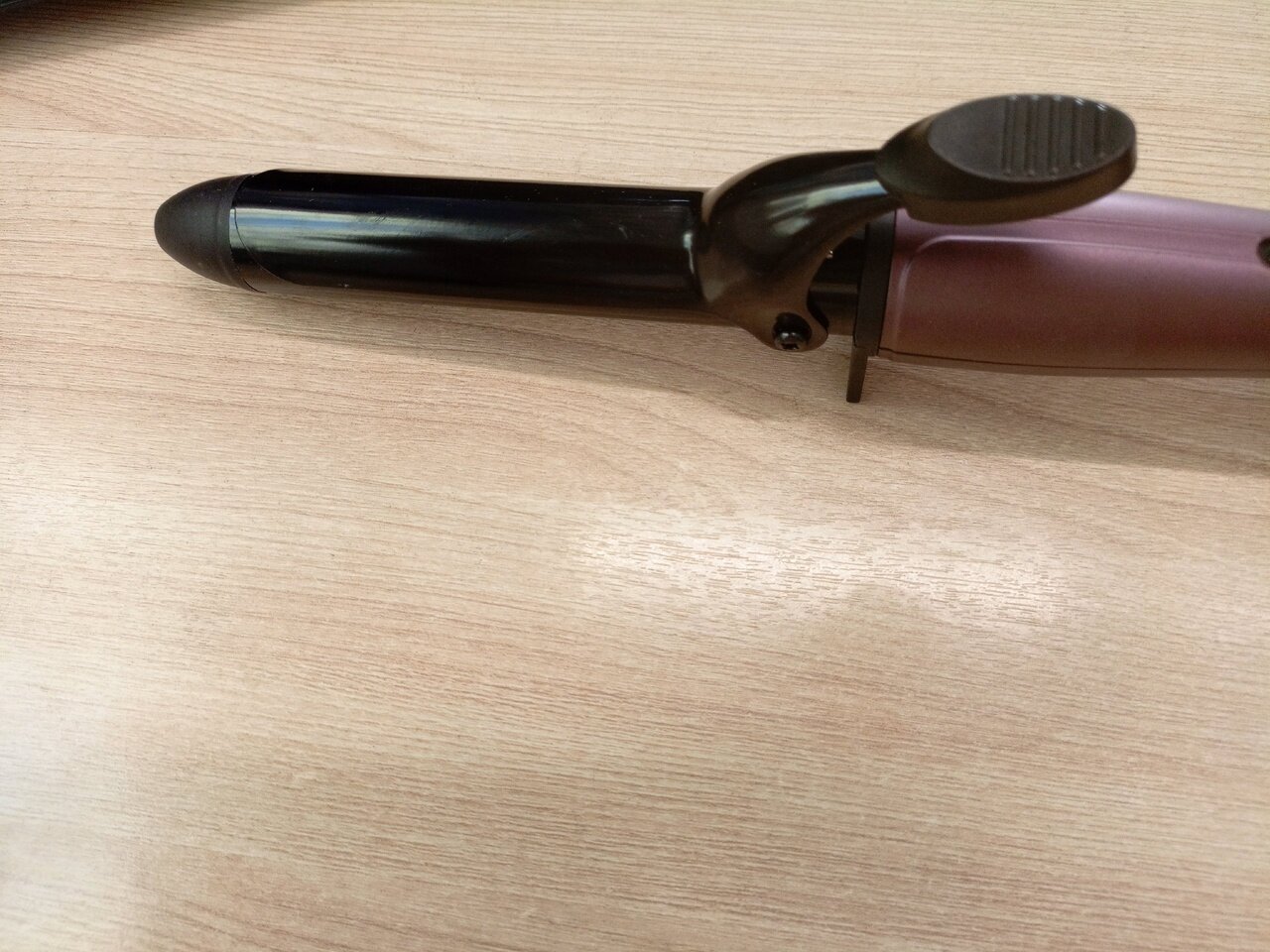 "Щипцы Vitek" для безупречной укладки волос