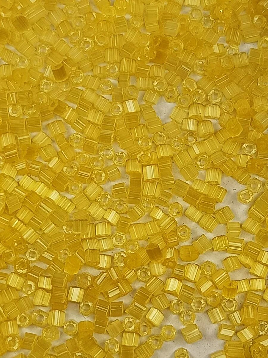 Чешский бисер, рубка -10/0 (1,9 мм) 05181 желтый