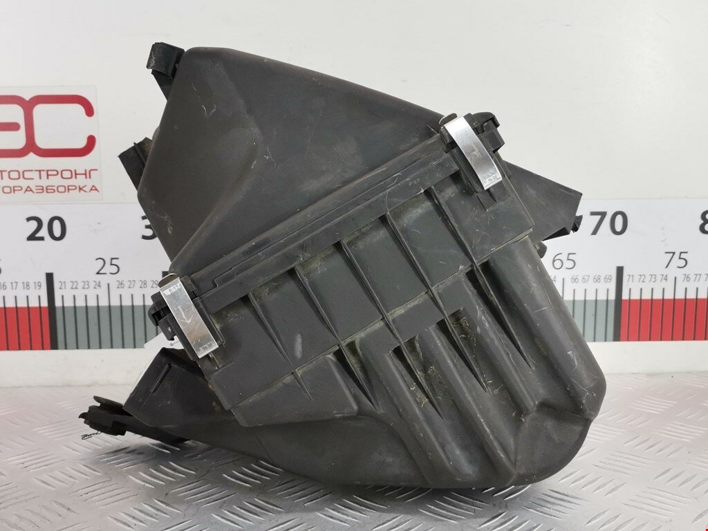 Корпус воздушного фильтра Volkswagen Passat 5 GP 3B0133837BB арт. 1506848