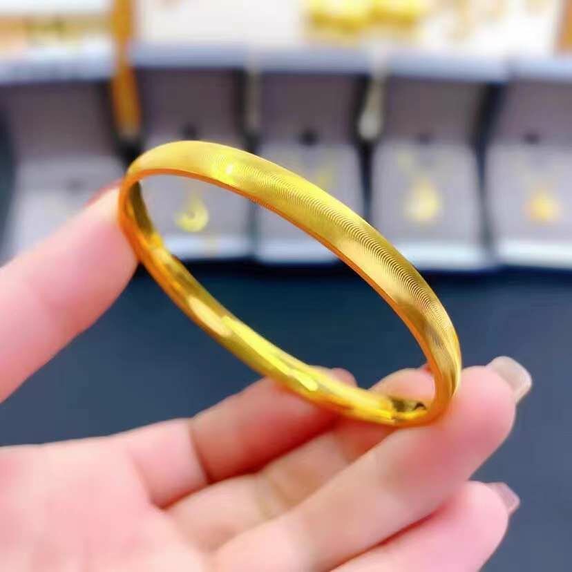 Жесткий браслет