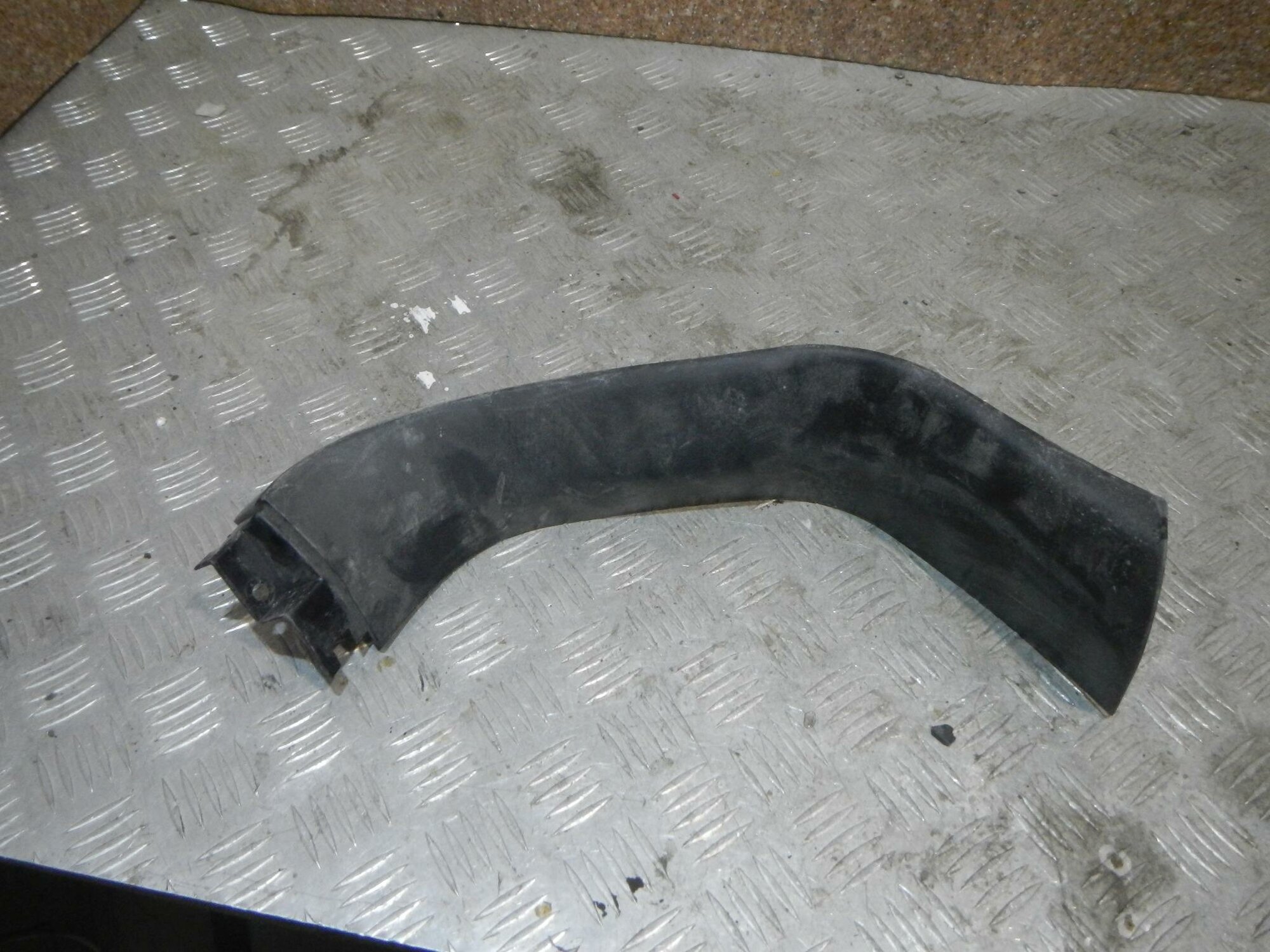 Б/У Обшивка двери багажника, Peugeot (Пежо)-4007 (08-) PEUGEOT 4007 (08-) Левая. Цараипны. 449104 Peugeot-Citroen арт. 72...