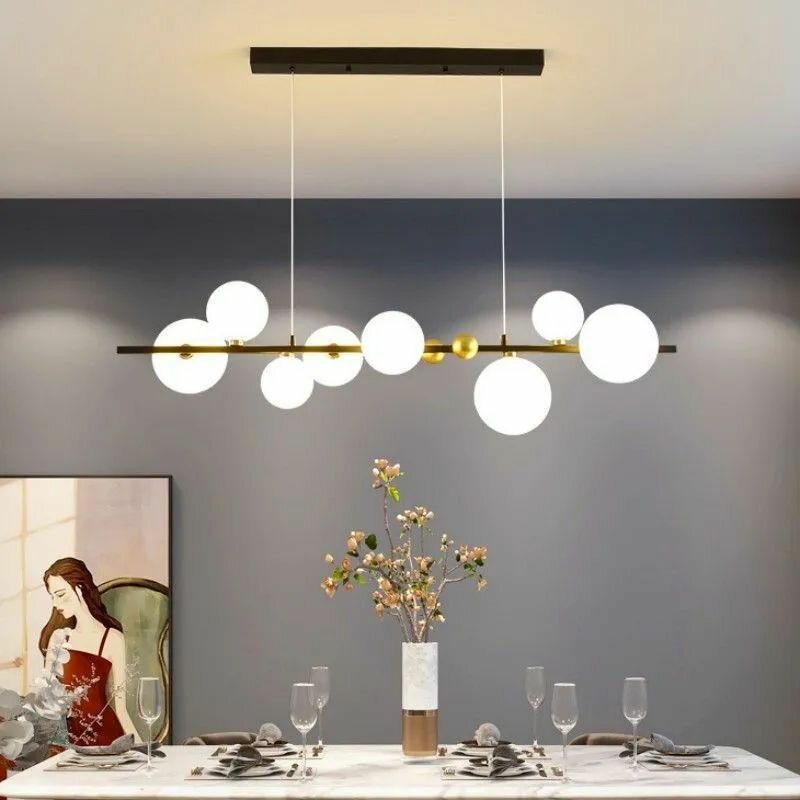 Современная минималистичная стильная люстра в виде шара с пузырьками