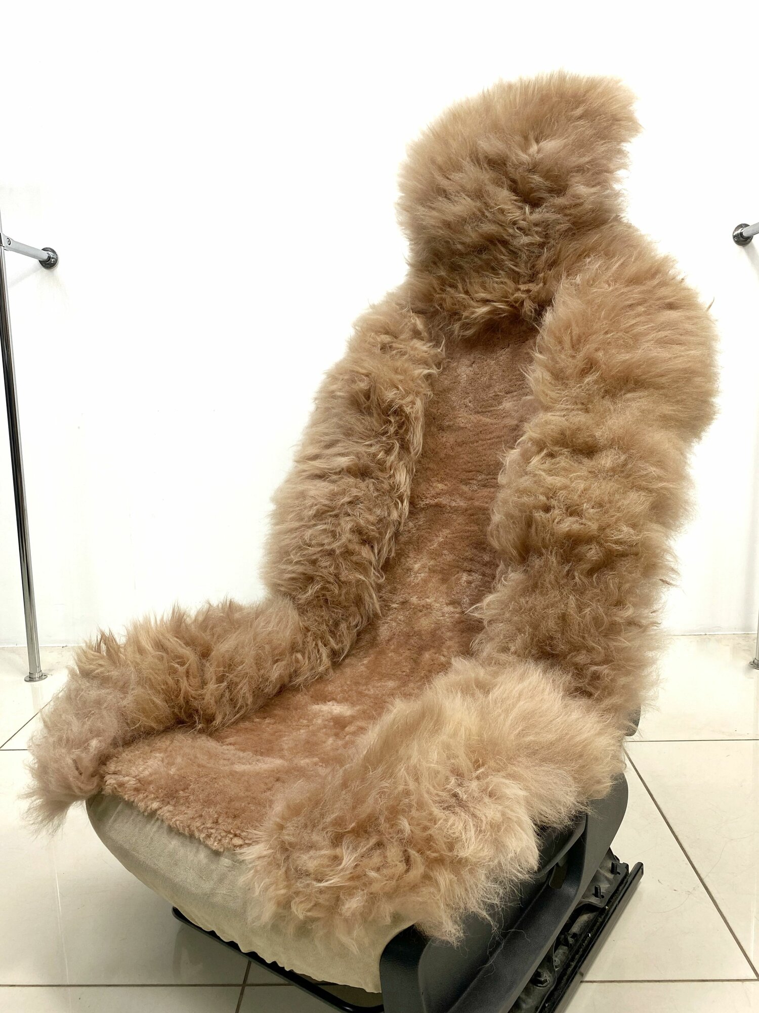 Меховая накидка из натуральной овчины, шкура, на подкладе 1шт.