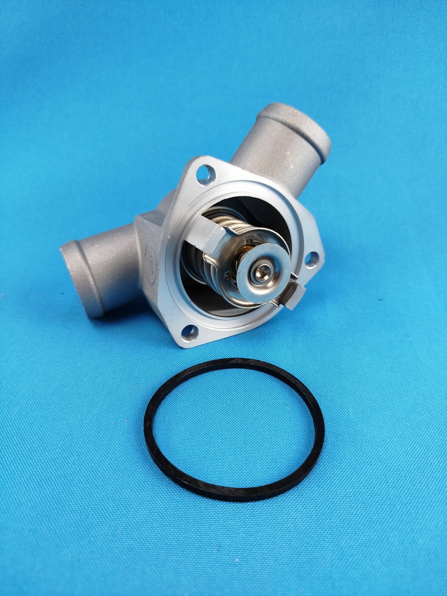 Термостат "прамо" для автомобилей ВАЗ 2110-12инж. Приора (крышка с термоэлементом)