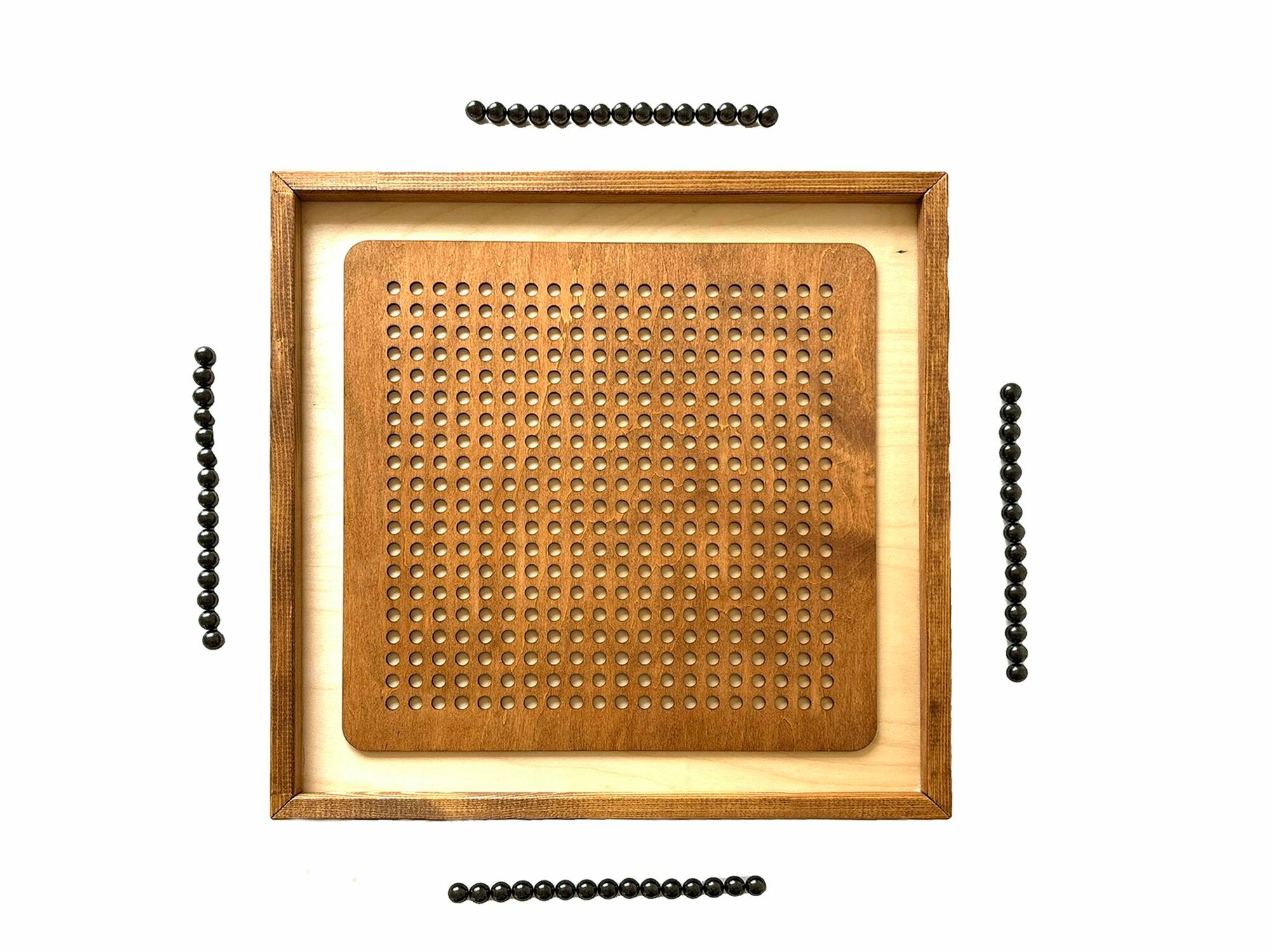 Игра "Магнитный Бой" или "Магнитные Шашки" (размер поля 50х50 см, 60 шариков) - крафтовая игра ручной работы из натурального дерева