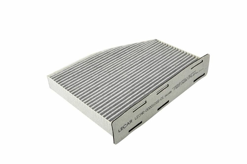 Фильтр салонный (угольный) Ауди А3 2004-2007, 3 квартал (8U) 2012-2018; Шкода Октавия 2004-2013, Йети 2010-2018 ; Фольксваген Гольф 2004-2014, Пассат 2006-2021, Джетта 2006-2018, Тигуан 2008-2018