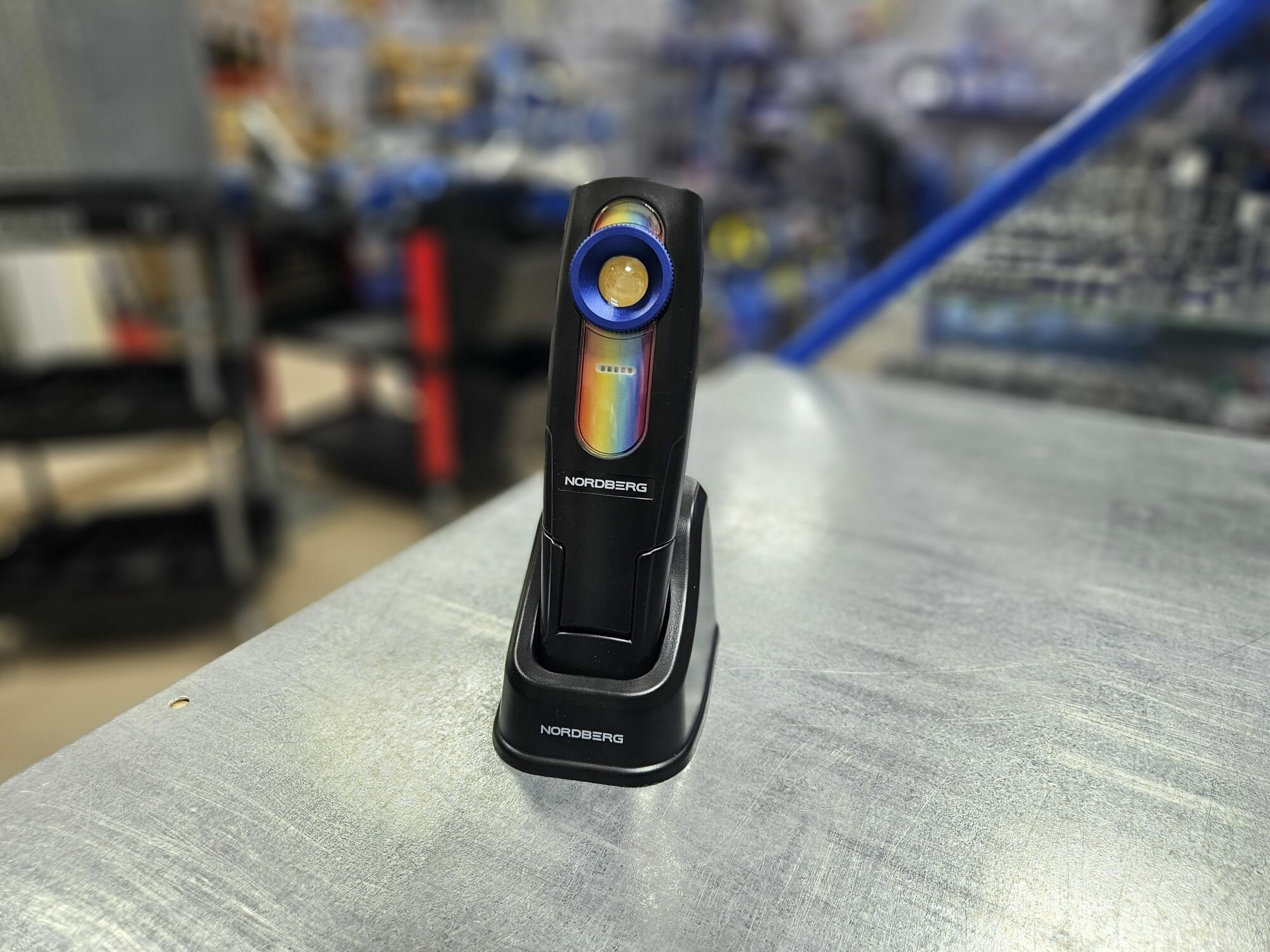Фонарь светодиодный для детейлинга, с регулировкой температуры свечения, аккумуляторный NORDBERG